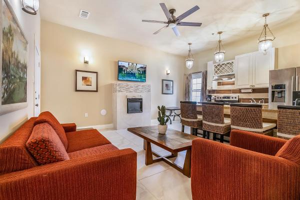 St Charles Spacious Condo In The Heart Of The City - Metairie, LA