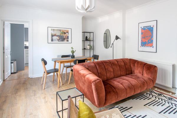 Stunning Apartment In Peaceful Central Neighbourhood, Free Private Parking - Cardiff