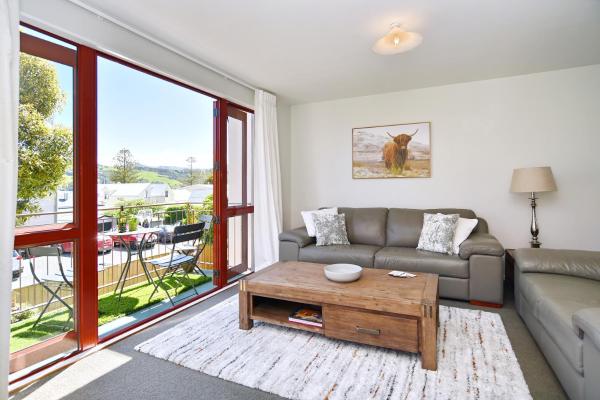 Tumeke Akaroa - Apartment - Christchurch Holiday Homes - Akaroa