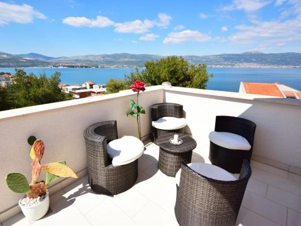 Apartment Anđa-3 By Interhome - Arbanija
