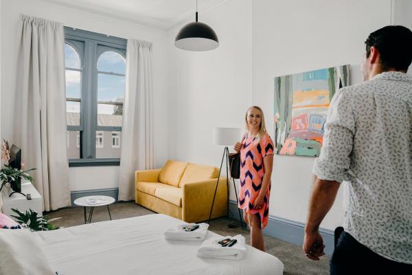 The Victoria Hotel Bathurst - New South Wales