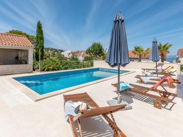 Apartment Villa 2 Pools-3 By Interhome - Sutivan