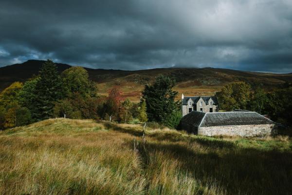 Suie Hunting Lodge - Luxury King Room With Ensuite - Killin
