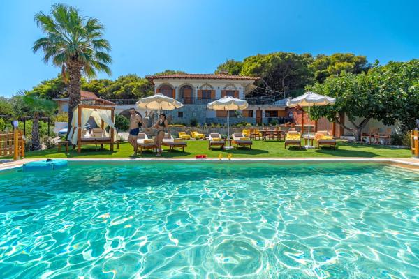 Villa Artemida Vravrona - Greece