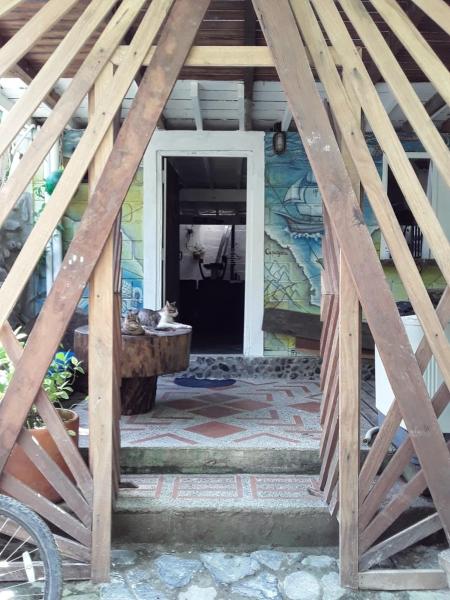 Hospedaje Pirata Express - チョコ