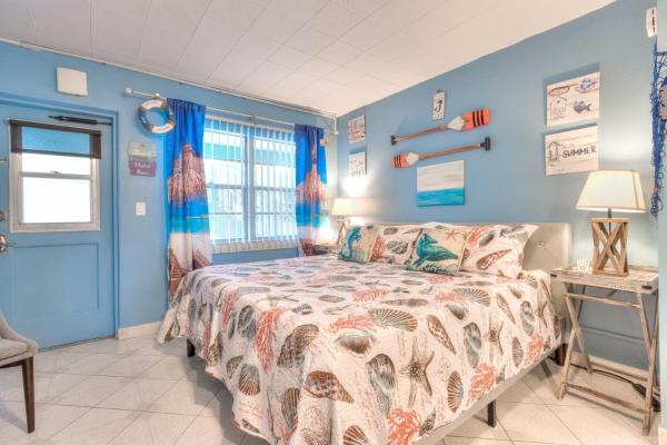 Tropic Terrace #11 - Beachfront Rental Condo - Treasure Island, FL