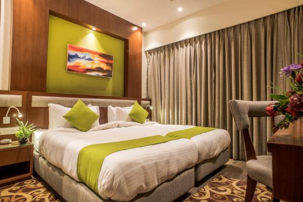 Club Central - Santiniketan