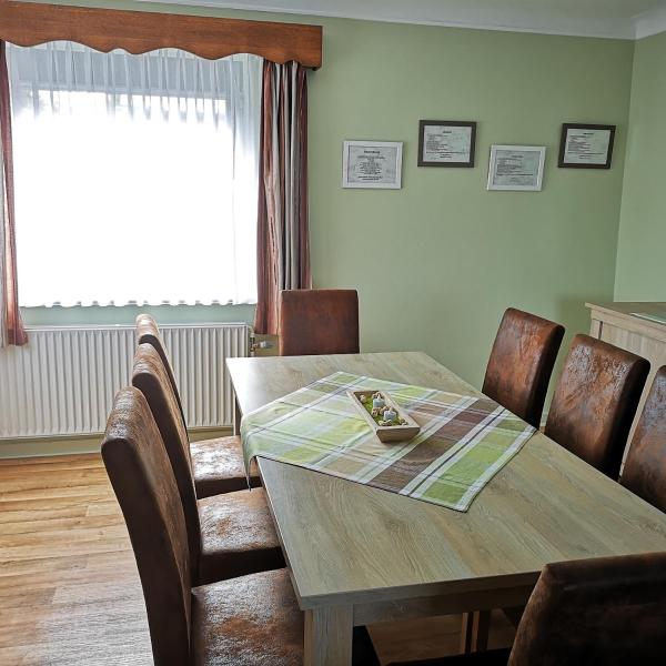 Ferienhaus Neuville In Medendorf , Ruhige Lage, - Saint-Vith