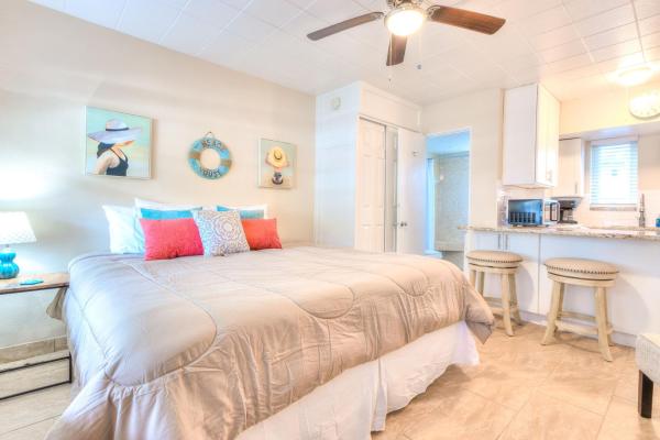 Tropic Terrace #18 - Beachfront Rental Condo - Treasure Island, FL