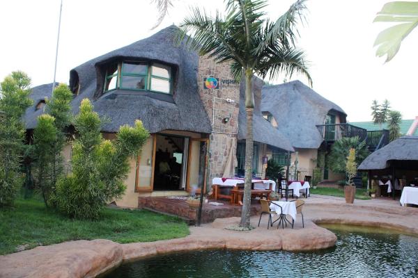 The Lap Of Luxury For Pleasure & Business - Midrand