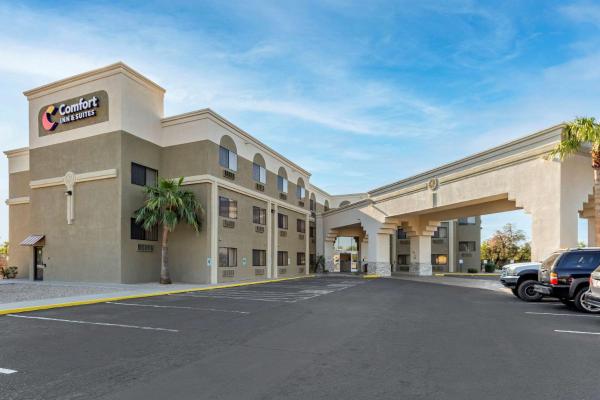 Comfort Inn & Suites Surprise Near Sun City West - Surprise, AZ