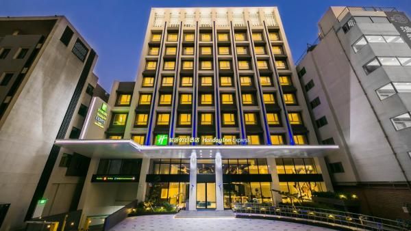 Holiday Inn Express Taichung Fengchia By Ihg - Tanzi District
