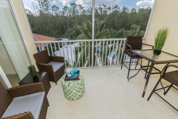 Coral Falls- Celeste Dr./lely - Caribe