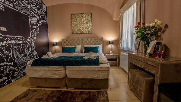Régi Posta Hotel éS ÉTterem - Debrecen
