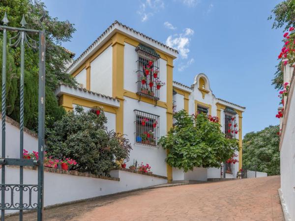 Villa In Priego With Pool Near Sierras Subbéticas - Luque