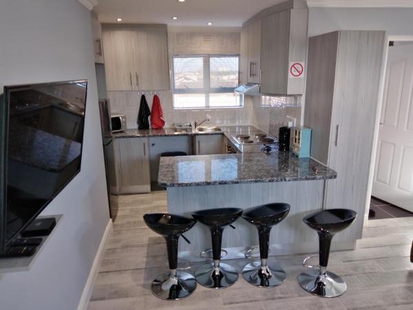 Birds Holiday Accommodation 2 - Claremont