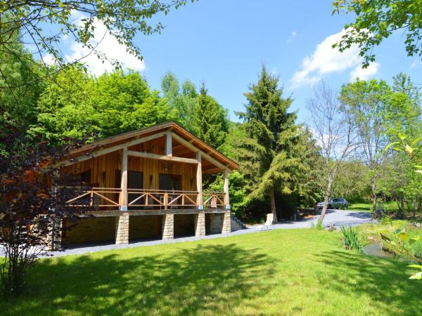 Majestic Chalet In Arville With Bubble Bath - Saint-Hubert