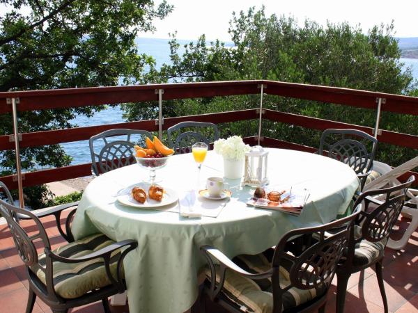 Scenic Apartment In Maslenica With Terrace - Chorwacja