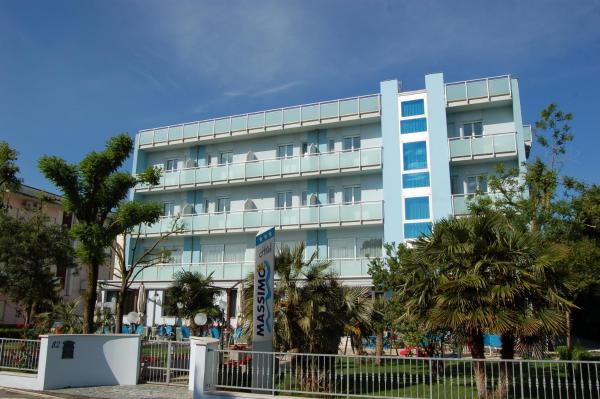 Hotel Massimo - 체세나
