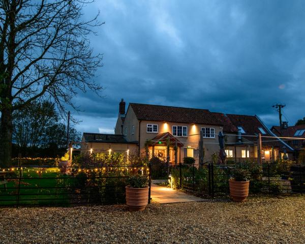 The Three Horseshoes - Holt