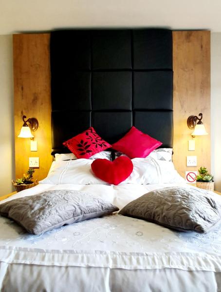 Hyswan Self Catering Guesthouse - Krugersdorp