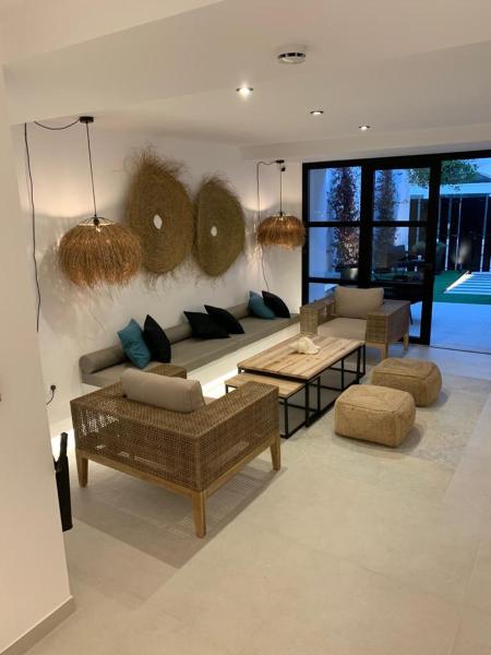 Aparthotel El Cargol - Costa Brava