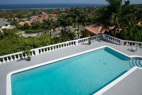 Hatfield South Villa - Montego Bay