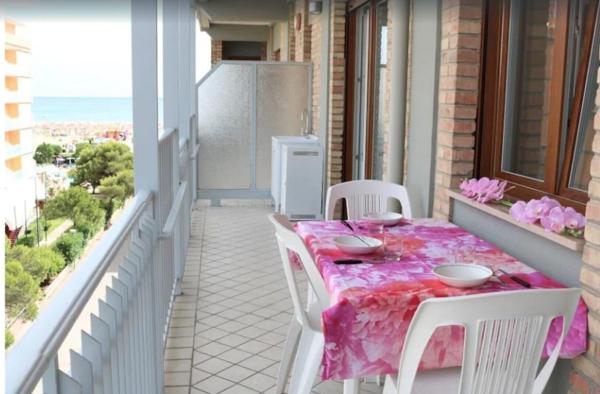 Sea View Apartment With Beach Place - Veneto