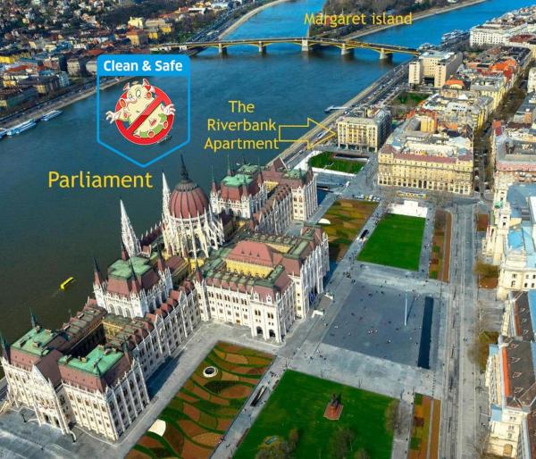 Riverbank Apartment At Parliament - Budapest
