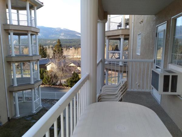 Fairmont Mountain View Villas - Fairmont Hot Springs, BC