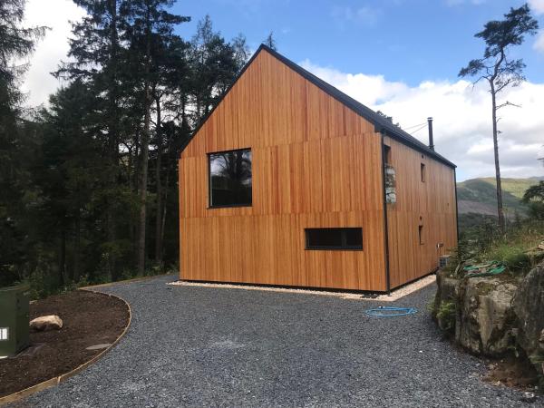 Red Stag With Stunning Loch And Waterfall View - Loch Lomond