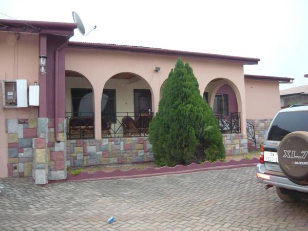 3 Bed House Sleeps 6 - Parking Wifi Generator - Kumasi