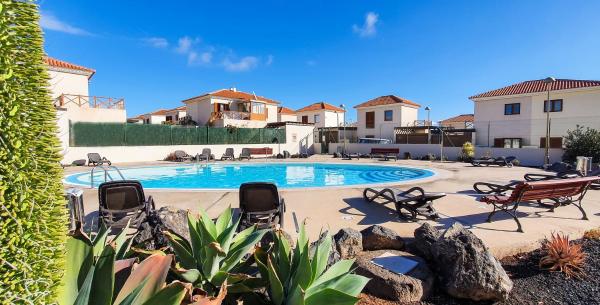 Oasis Desert - Holiday Home With Pool & Garden Near Corralejo And Lajares - La Oliva
