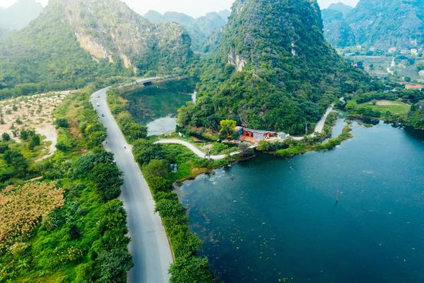 Trang An Freedom Hood - Vietnam
