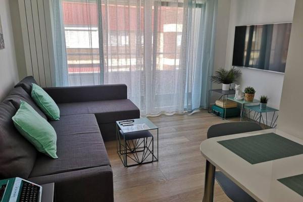 Piso Moderno Con Garaje En El Centro De Vigo - Vigo