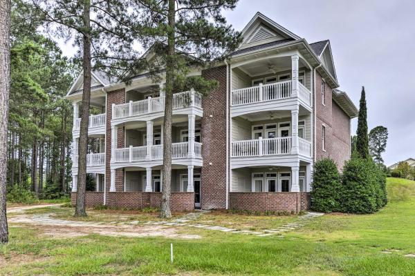 Anderson Creek Resort Condo On Golf Course With Pool - North Carolina