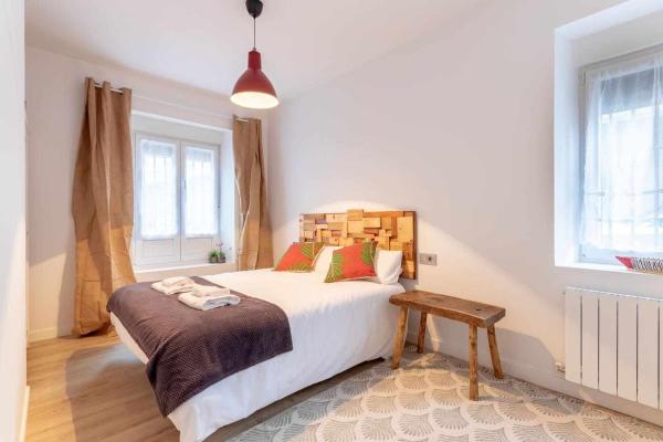Apartment With Terrace Next To A Metro Station - Basauri