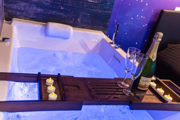 Love Room - Special Amoureux - Hyper Centre - Lorient - Kervignac