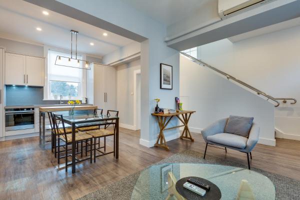City Retreat Hobart-stylish 2 Bedroom Townhouse - Tasmania