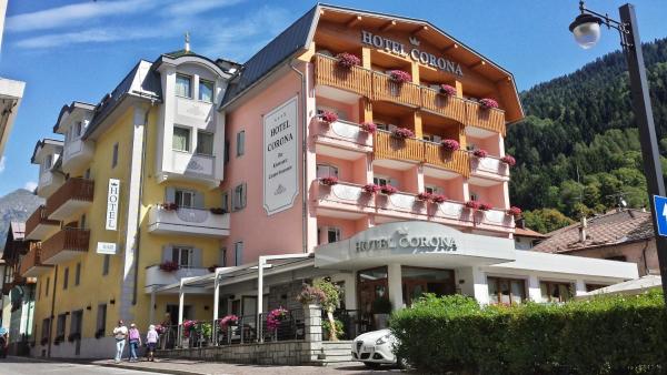 Hotel Corona - Мадонна-ди-Кампильо