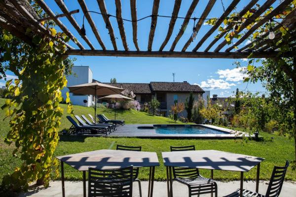Rostagni 1834 Apt In Villa With Pool In The Barolo Region - Bra