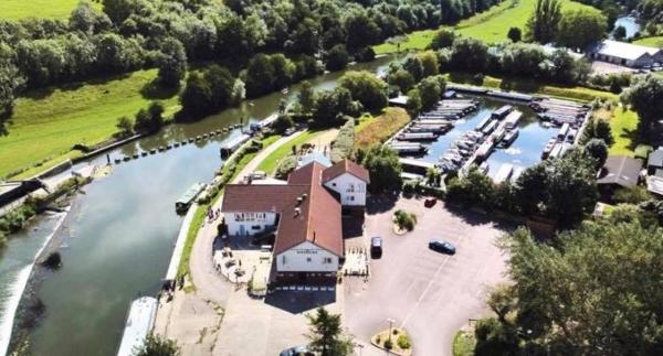 The Riverside Inn - Bristol