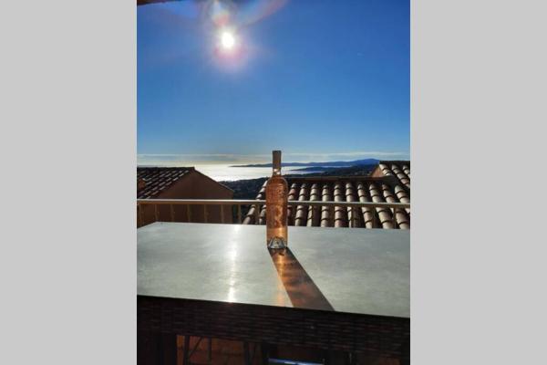 Très Bel Appartement T3 Avec Splendide Vue Mer - Roquebrune-sur-Argens