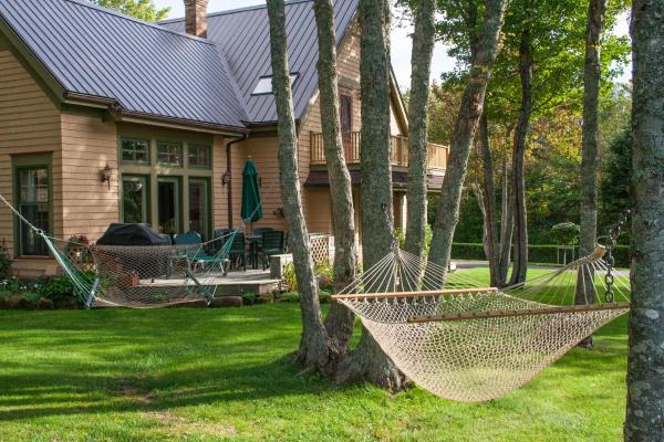 Cavendish Maples Cottages - Prince Edward Island