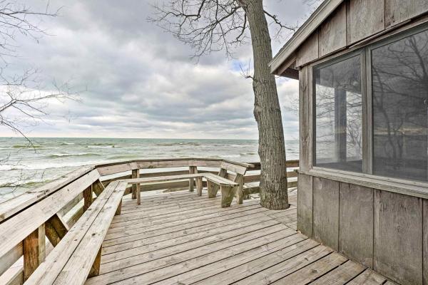 Lake Michigan Waterfront Home 1 Mile To Downtown! - Douglas, MI