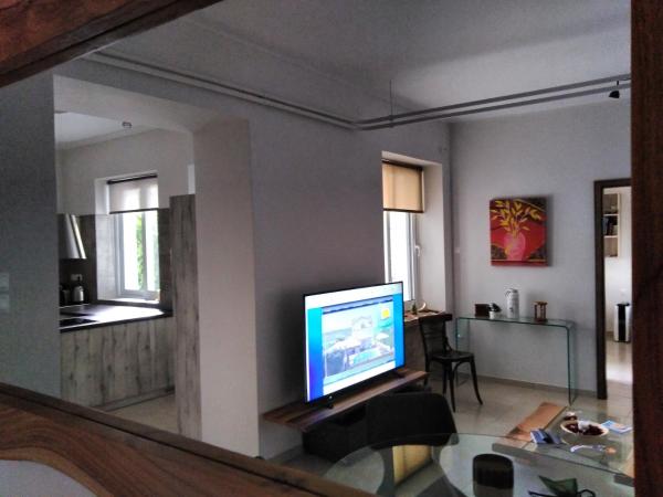 Piraeus Suite ~ Ermioni Villas - Пирей