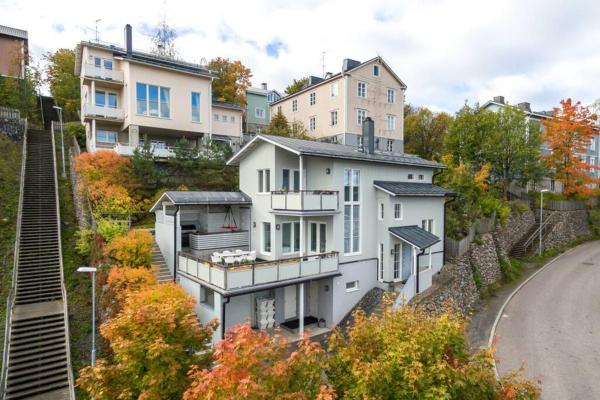 Villa Rajaportti 1st&2nd Floor Loft With Lakeview And Free Front Door Parking With Electric Car Plug - Tampere