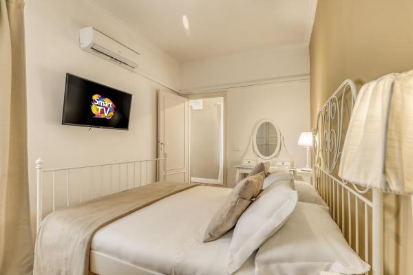 Atrhome Penthouse Frattina - Rome