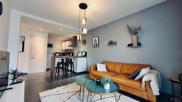 Le Continental Beau T2 Plein Centre + Parking - Argonay