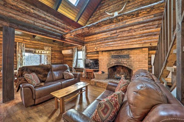 Relaxing Retreat With Private Dock On Claytor Lake! - Claytor Lake, VA